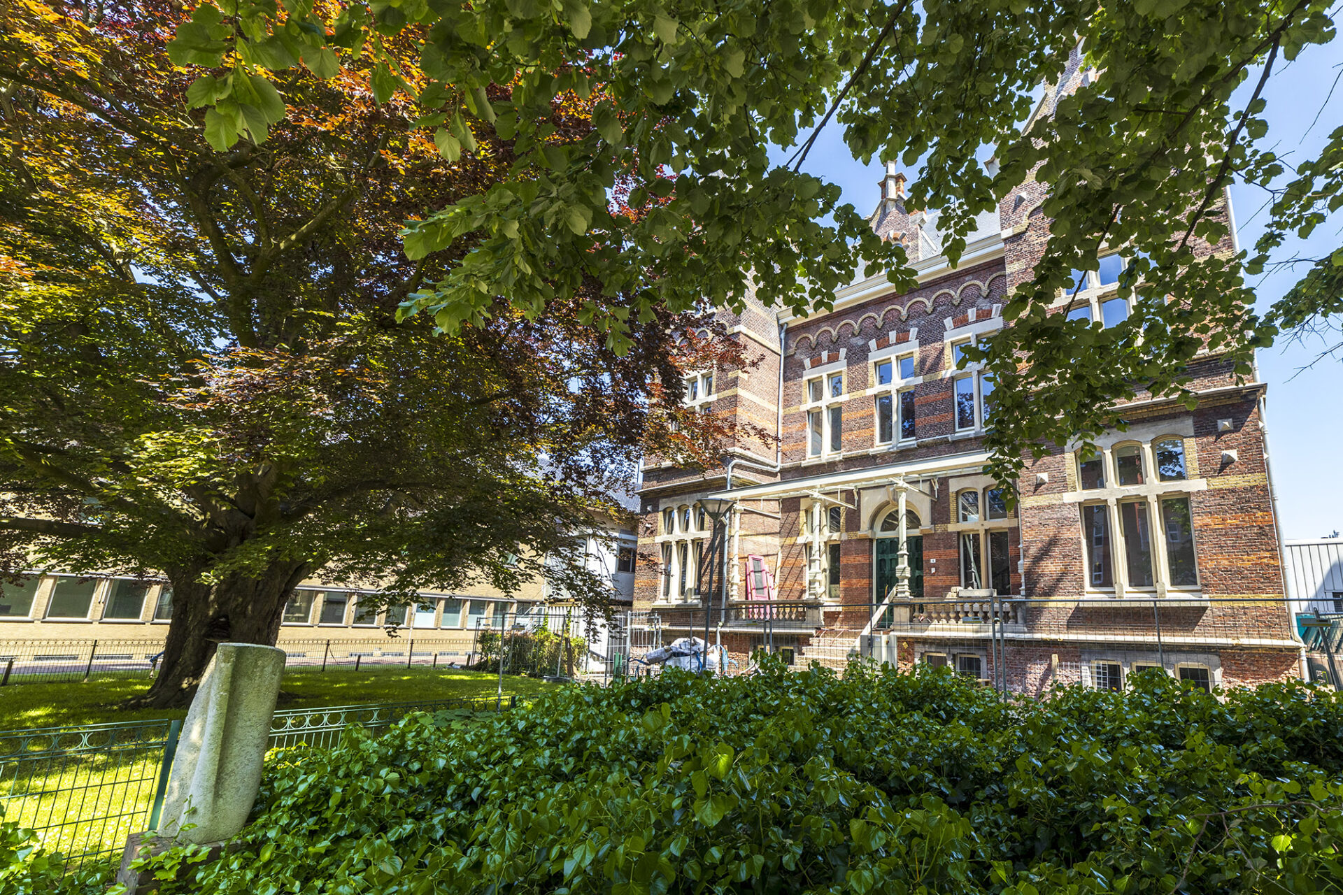 Van de Spiegelstraat 4 - Pebbles Groep